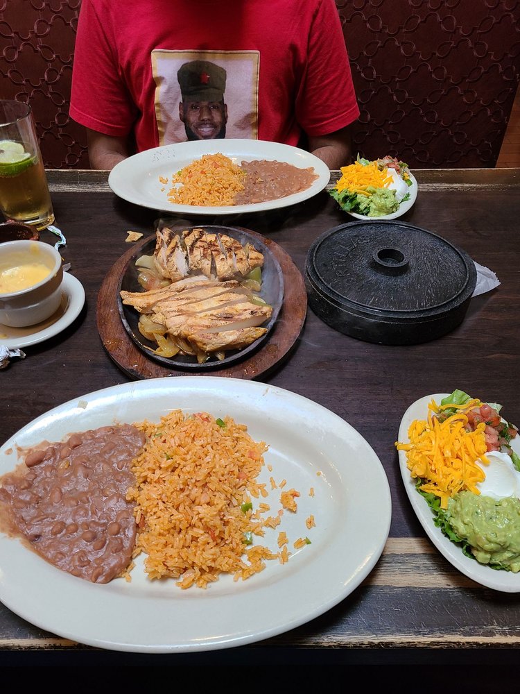 EL FENIX - Updated February 2025 - 465 Photos & 602 Reviews - 1601 ...