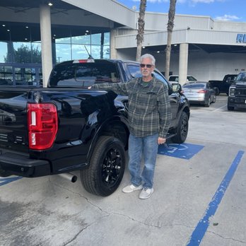 RACEWAY FORD - Updated November 2025 - 382 Reviews & 458 Photos - 5900 ...