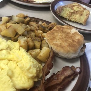 EL TORO - Updated August 2025 - 660 Spring St, Winchendon ...