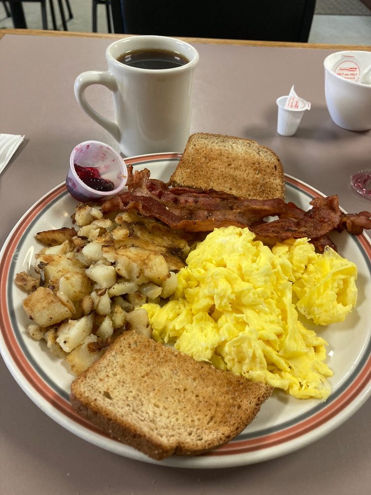 ELBRIDGE PLAZA DINER - Updated December 2025 - 10 Reviews - 243 E Main ...