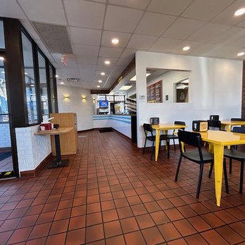 HOWDY BURGER - Updated June 2025 - 118 Photos & 54 Reviews - 1516 E ...