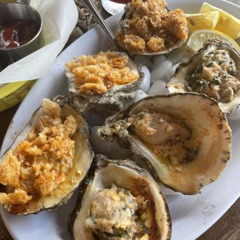 LIL’ EASY - Updated January 2025 - 172 Photos & 92 Reviews - 5000 E ...