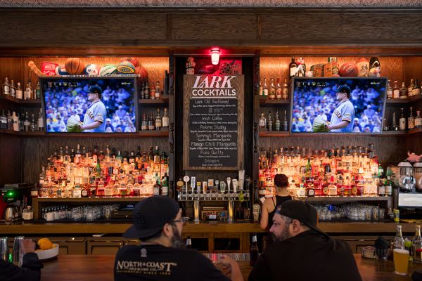 THE LARK BAR - Updated December 2025 - 183 Photos & 224 Reviews - 685 ...