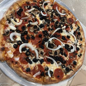 COLOSSEUM NEW YORK PIZZA - Updated May 2025 - 1073 Photos & 1365 ...