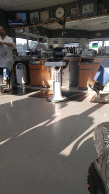 BOEVING BARBER SHOP - Updated January 2026 - 513 E Main St, Belleville ...