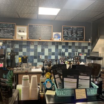 MAKWA COFFEE - Updated July 2024 - 57 Photos & 35 Reviews - 2805 Hamline Ave N, Roseville ...