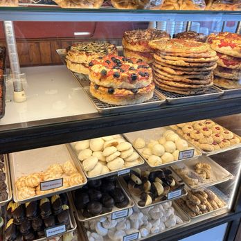 D’AMATO’S BAKERY - Updated July 2025 - 651 Photos & 626 Reviews - 1124 ...