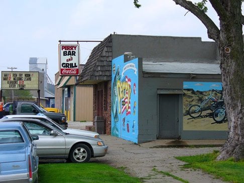 PERRY BAR & GRILL - 16 Photos - 215 E Front St, Perry, Kansas - Bars ...