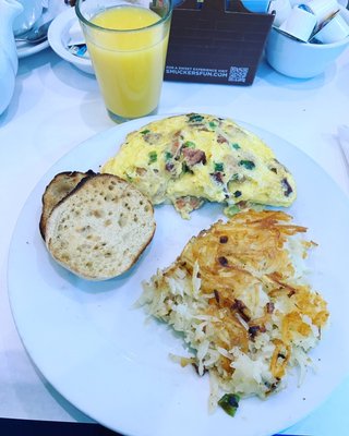 CAFÉ AT THE SQUARE - Updated April 2026 - 298 Photos & 370 Reviews ...