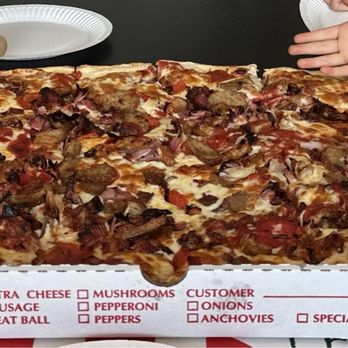 NEW WAYNE PIZZA Updated February 2025 204 Photos 86 Reviews 109 S Wayne Ave Wayne Pennsylvania Pizza Restaurant Reviews Phone Number Menu Yelp