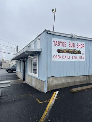 TASTEE SUB SHOP - Updated December 2025 - 245 Photos & 549 Reviews ...