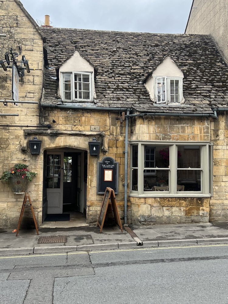 THE LION INN - Updated May 2024 - 24 Photos - 37 North St, Winchcombe ...