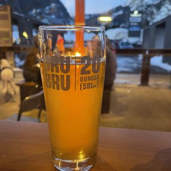 THE COMMONWEALTH - 230 Photos & 300 Reviews - 10 Pass Life Way ...