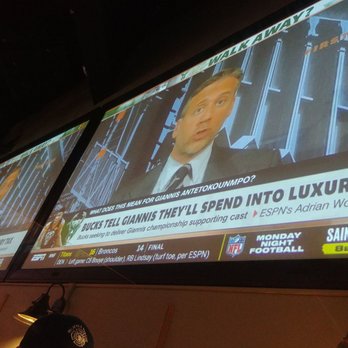 HOOLIGANS EASTSIDE GRILL - 51 Photos & 76 Reviews - 809 Ridge Rd ...