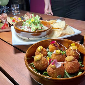 620 JONES - 1040 Photos & 1246 Reviews - 620 Jones St, San Francisco ...