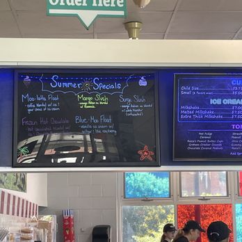 UCONN DAIRY BAR - Updated December 2025 - 402 Photos & 324 Reviews - 17 ...