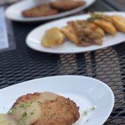 JAGERHAUS GERMAN RESTAURANT & BIERGARTEN - 456 Photos & 300 Reviews ...