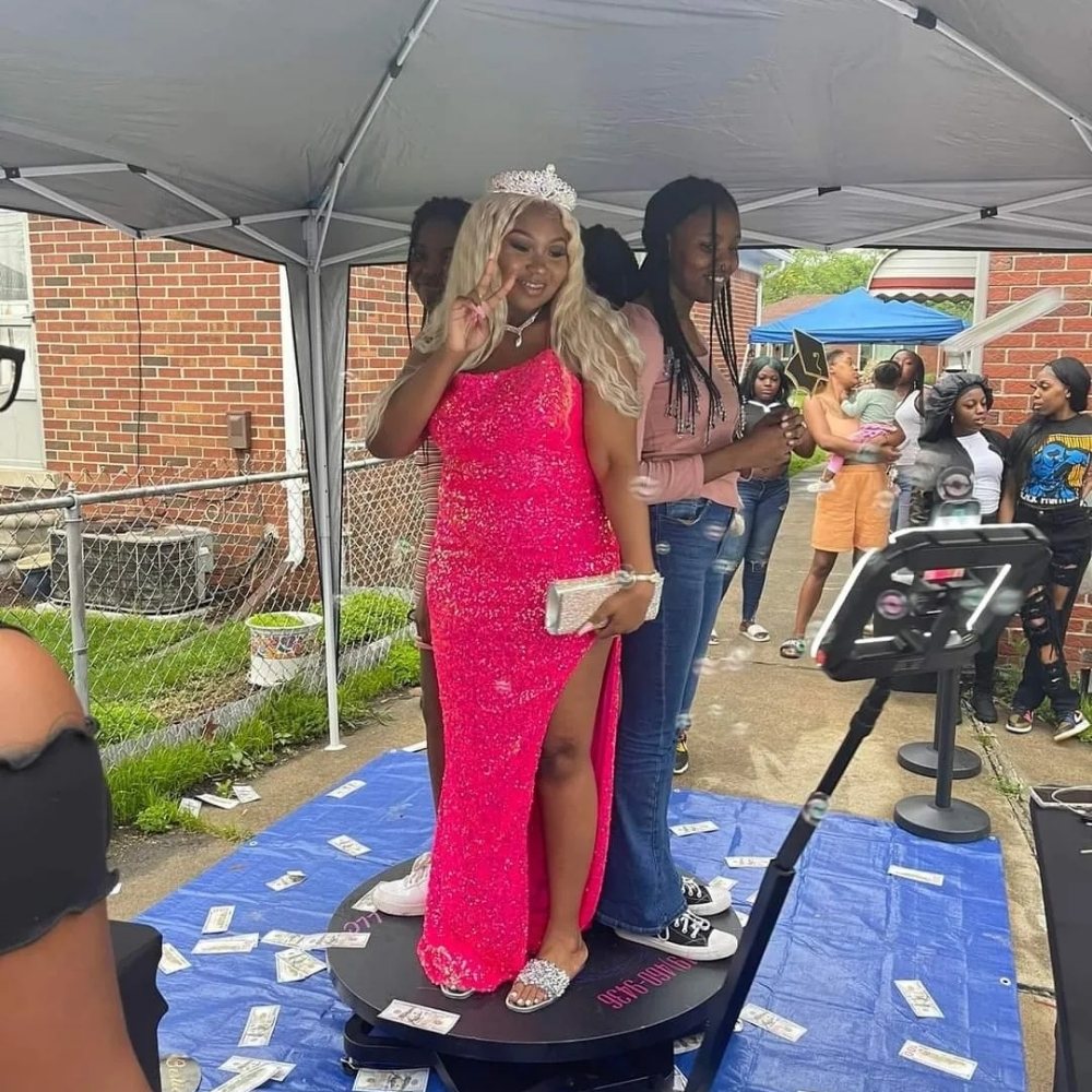 PJH 360 EXPERIENCE - 17 Photos - Toledo, Ohio - Photo Booth Rentals ...