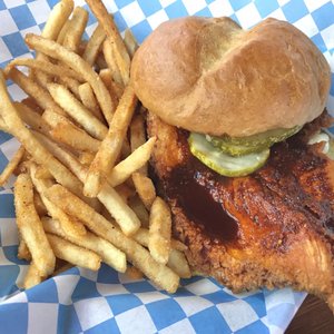 THE TIN PIG - 46 Photos & 56 Reviews - Food Trucks - 536 NW Arizona Ave ...