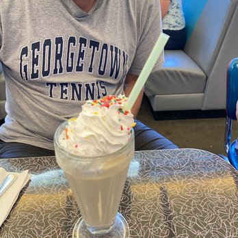 59ER DINER Leavenworth, WA - Updated November 2024 - 393 Photos & 339 ...