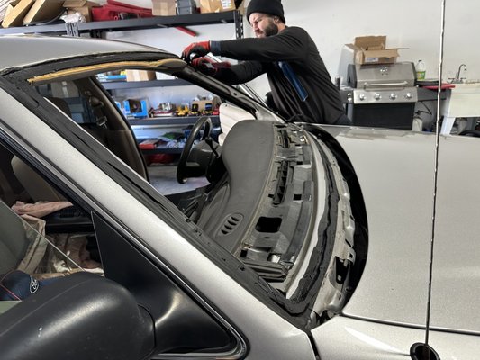 FIRST CLASS AUTO GLASS - Updated January 2026 - 38 Photos & 125 Reviews ...