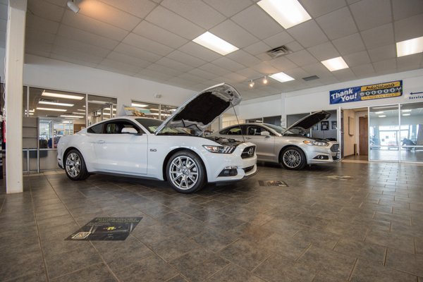 AUTONATION FORD BURLESON - Updated January 2026 - 27 Photos & 194 ...