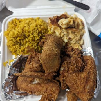 CHESS HOUSE SOUL FOOD LOUNGE - Updated December 2025 - 10 Photos & 11 ...