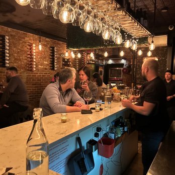 CELLO WINE & COCKTAIL BISTRO - Updated September 2025 - 99 Photos & 219 ...