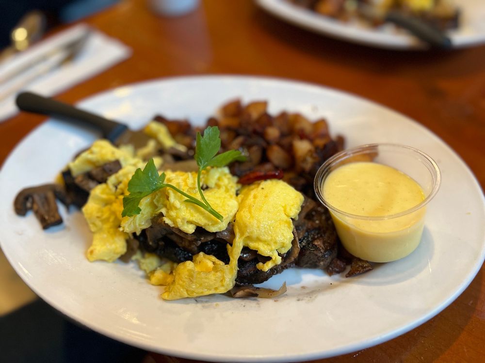 WAVE STREET CAFÉ - 911 Photos & 786 Reviews - 550 Wave St, Monterey, CA ...