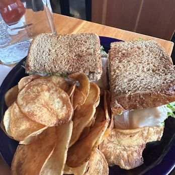 THE COMMONWEALTH - Updated September 2025 - 254 Photos & 337 Reviews ...