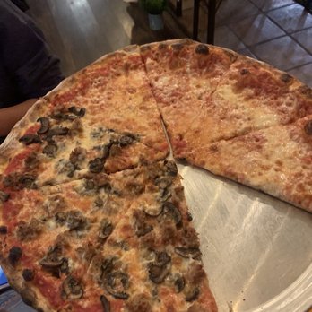 RIIP BEER & PIZZERIA - Updated May 2024 - 540 Photos & 447 Reviews ...