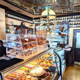 FIGARO BISTROT - Updated December 2025 - 1293 Photos & 1632 Reviews ...