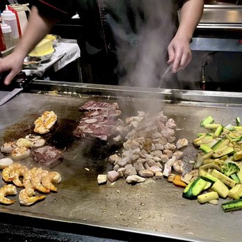 ITHACA SUMO JAPANESE HIBACHI AND SUSHI - Updated December 2025 - 267 ...