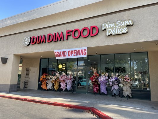 DIM DIM FOOD - Updated September 2024 - 453 Photos & 162 Reviews - 7485 ...