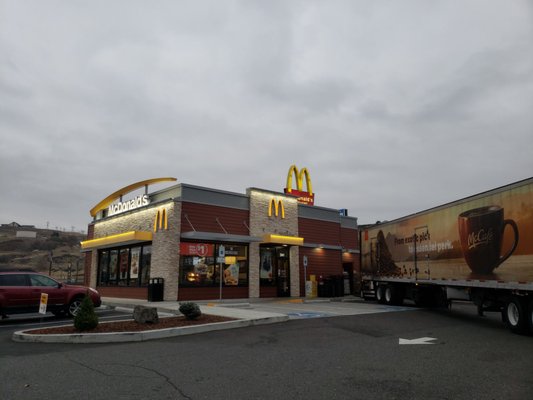 MCDONALD’S - Updated December 2025 - 26 Reviews - 341 Lone Pine Dr, The ...