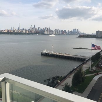 THE OYSTER AT EDGEWATER HARBOR - Updated October 2025 - 10 Reviews - 15 ...