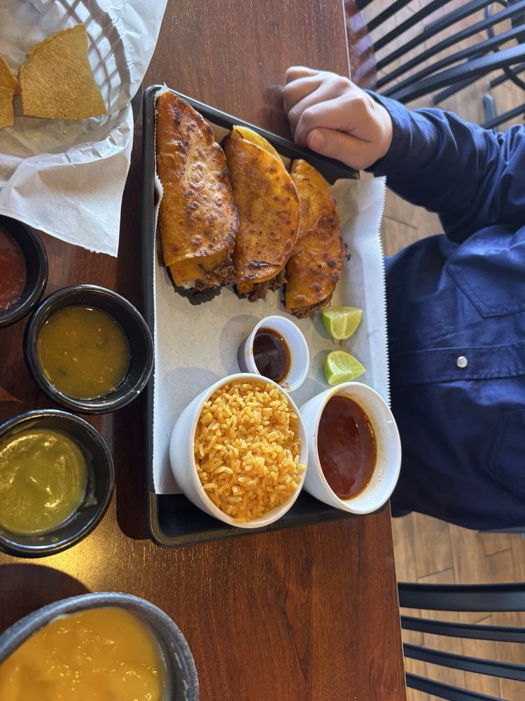 CAFE GARCIA - Updated January 2026 - 51 Photos & 109 Reviews - 324 S ...