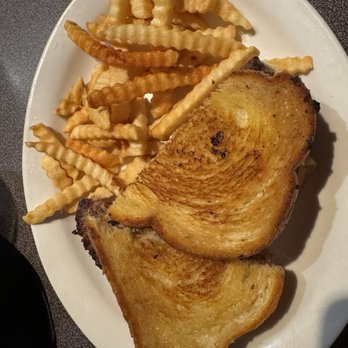 BLUE SPRUCE SALOON & GRILL - Updated December 2025 - 103 Photos & 148 ...