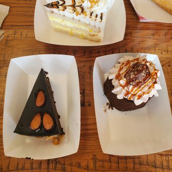 ATUL BAKERY - EDISON - Updated December 2025 - 68 Photos & 24 Reviews ...