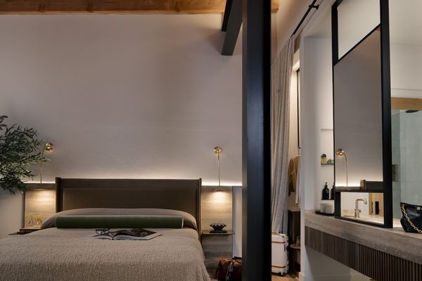 RIVET HOUSE - Updated August 2024 - 12 Photos - 355 Oneta St, Athens ...