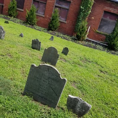 OLD BURYING POINT CEMETERY - Updated June 2024 - 205 Photos & 46 ...