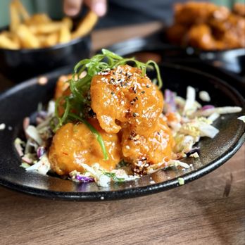 30HOP - Updated October 2025 - 124 Photos & 39 Reviews - 8715 Shawnee ...