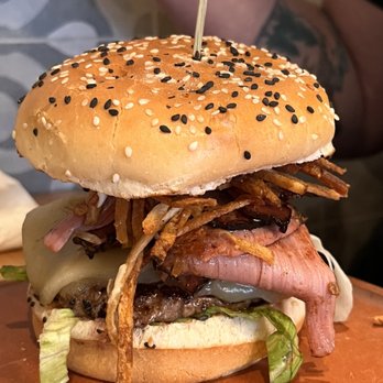 HAMBRGR - Updated August 2024 - 266 Photos & 211 Reviews - 49 King ...