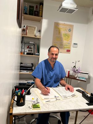 ARJANG NAIM, MD - Updated May 2026 - 22 Photos & 68 Reviews - 8631 W ...