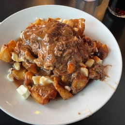 POUTINEVILLE - Updated January 2026 - 677 Photos & 648 Reviews - 1365 ...