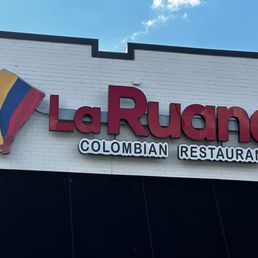 LA RUANA - Updated July 2025 - 78 Photos & 46 Reviews - 4015 Holcomb ...
