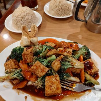 PHO NB - Updated August 2025 - 216 Photos & 322 Reviews - 1050 Ih 35 N ...