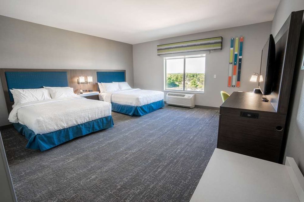 HAMPTON INN HUNTLEY CHICAGO - Updated October 2025 - 42 Photos - 13000 ...