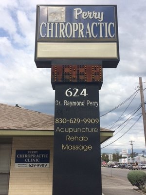 PERRY CHIROPRACTIC CLINIC - Updated December 2025 - 22 Photos & 15 ...