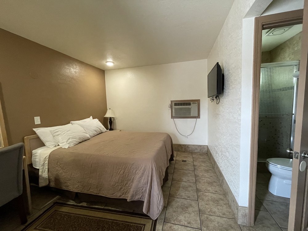 TOPPER’S MOTEL - Updated September 2025 - 25 Photos & 21 Reviews - 101 ...